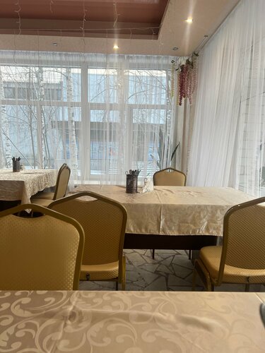 Kafe Радужное, Radujny, foto