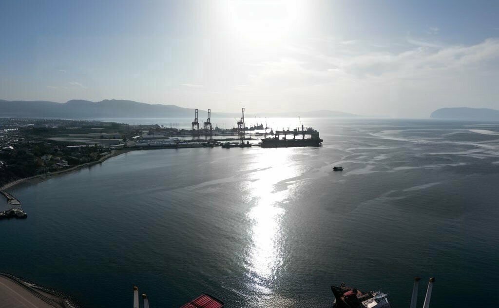 Deniz ve nehir iskeleleri Borusan Limanı, Dünya, foto