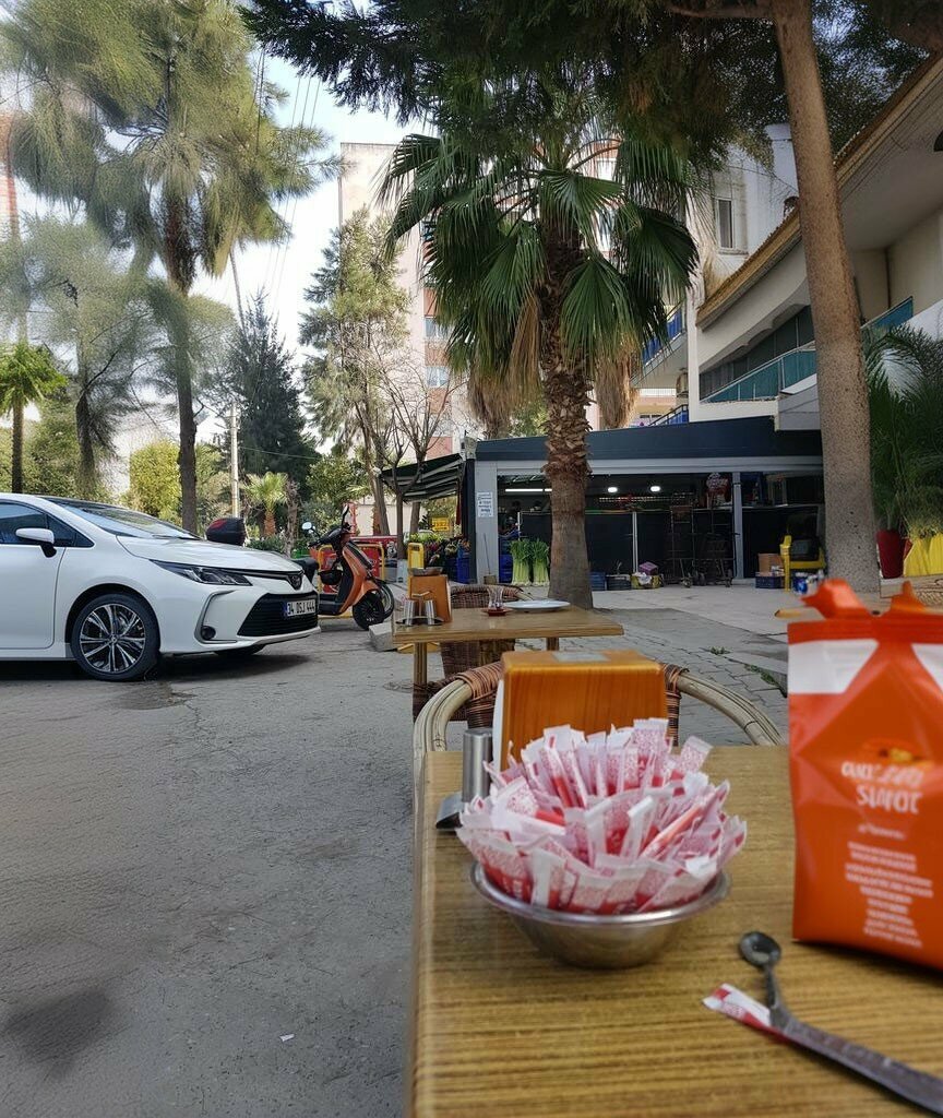 Kafe Karşıyakalı Yağmur Unlu Mamülleri, İzmir, foto