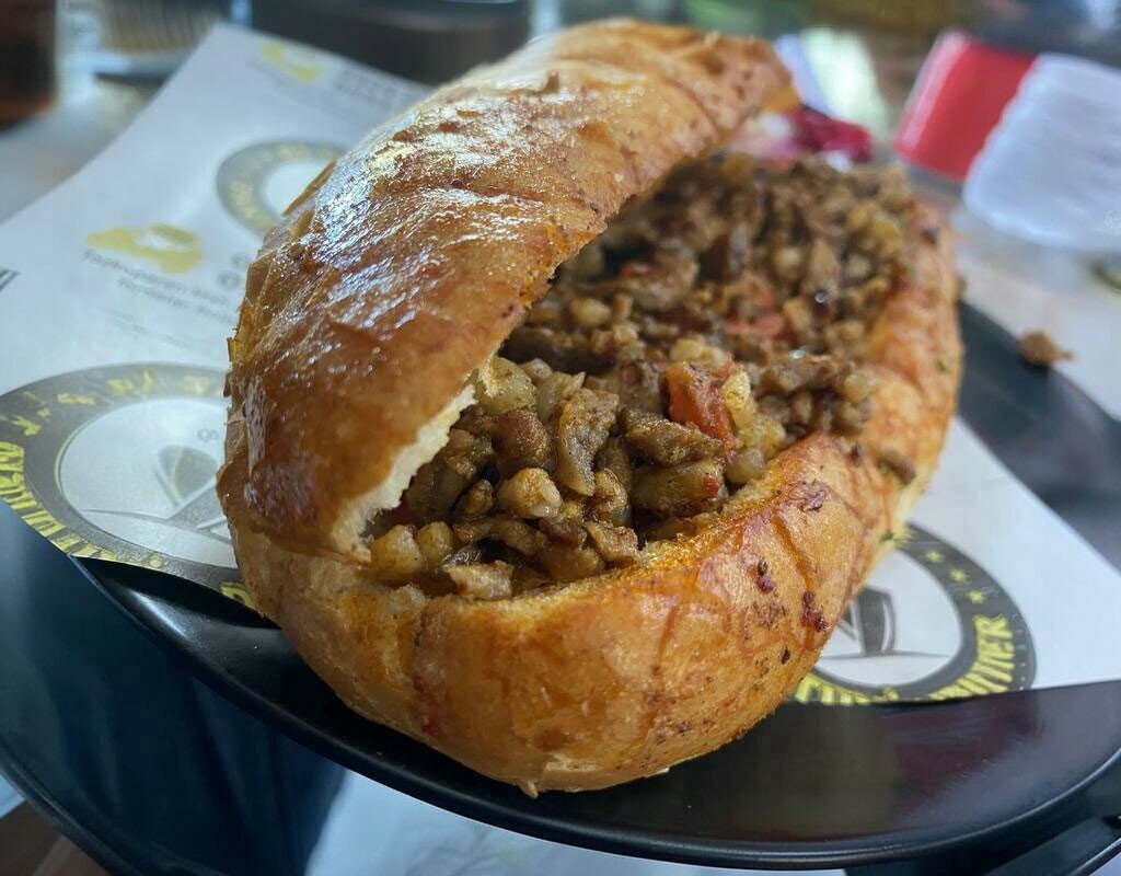 Restoran Bi Takviye Tantuni & Döner, Mersin, foto
