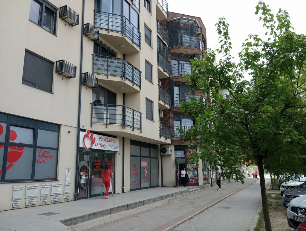 Tıp merkezleri ve klinikler Family Medica, Novi Sad, foto