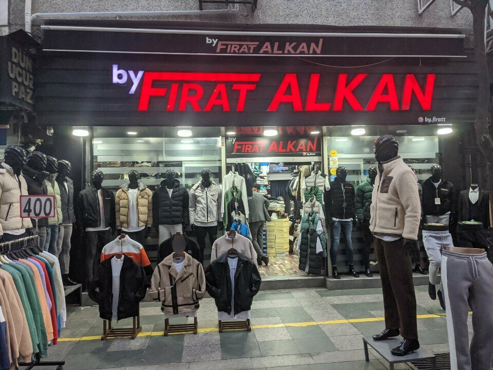 Giyim mağazası Fırat Alkan Giyim, İstanbul, foto