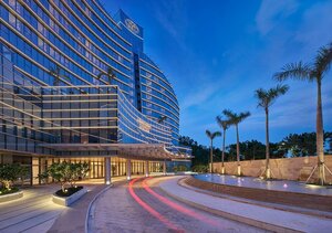 Grand Bay Hotel Zhuhai (Guangdong Province, Zhuhai City, Shuiwan Road), otel  Zhuhai'den