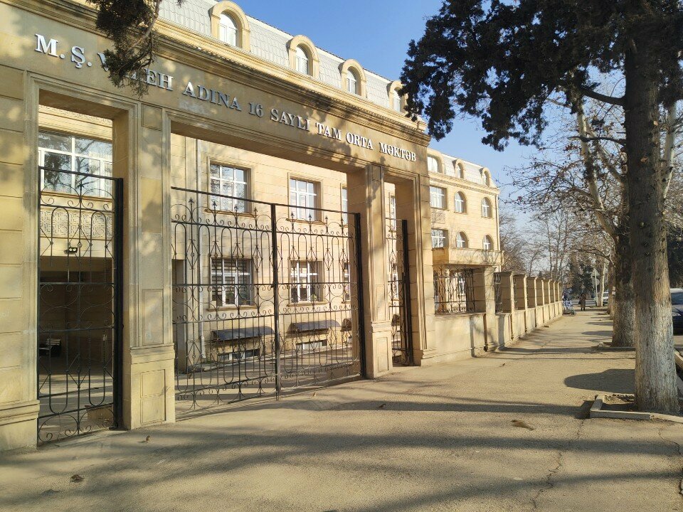 Ortaokul 16№ tam orta məktəb, Gence, foto