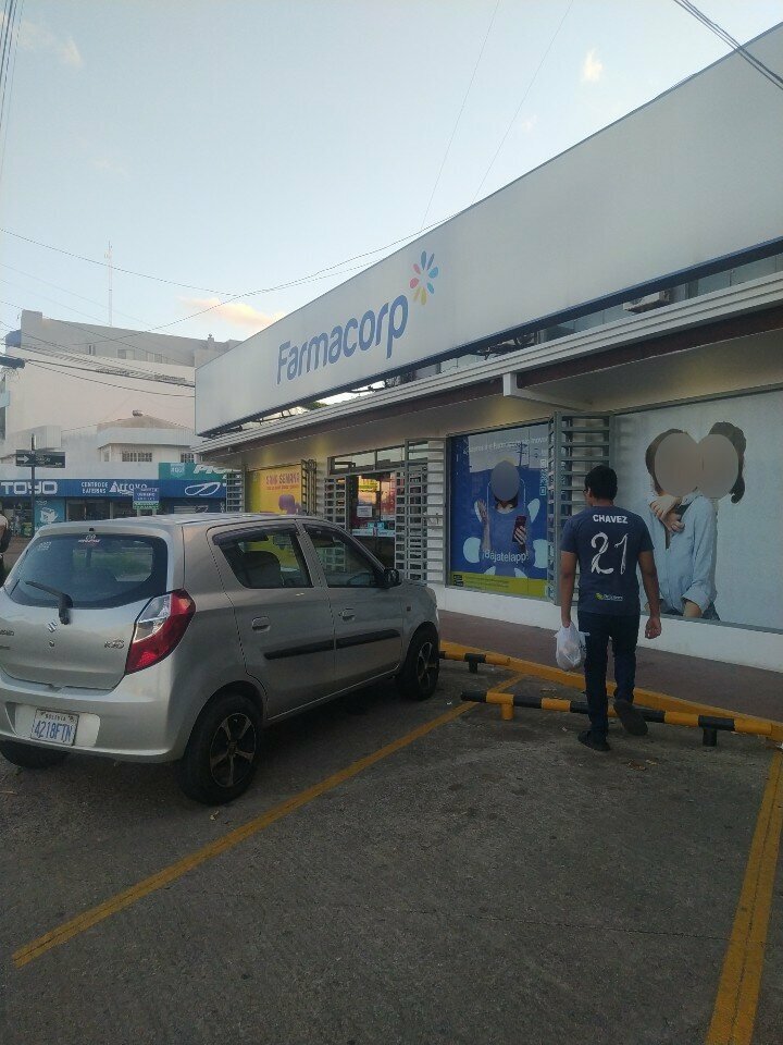 Eczaneler Farmacorp, Santa‑Krus, foto