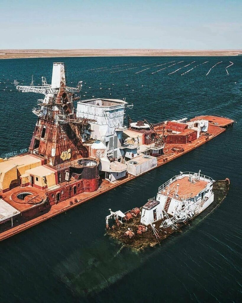 Teknoloji anıtı БПК Очаков, Kırım Cumhuriyeti, foto