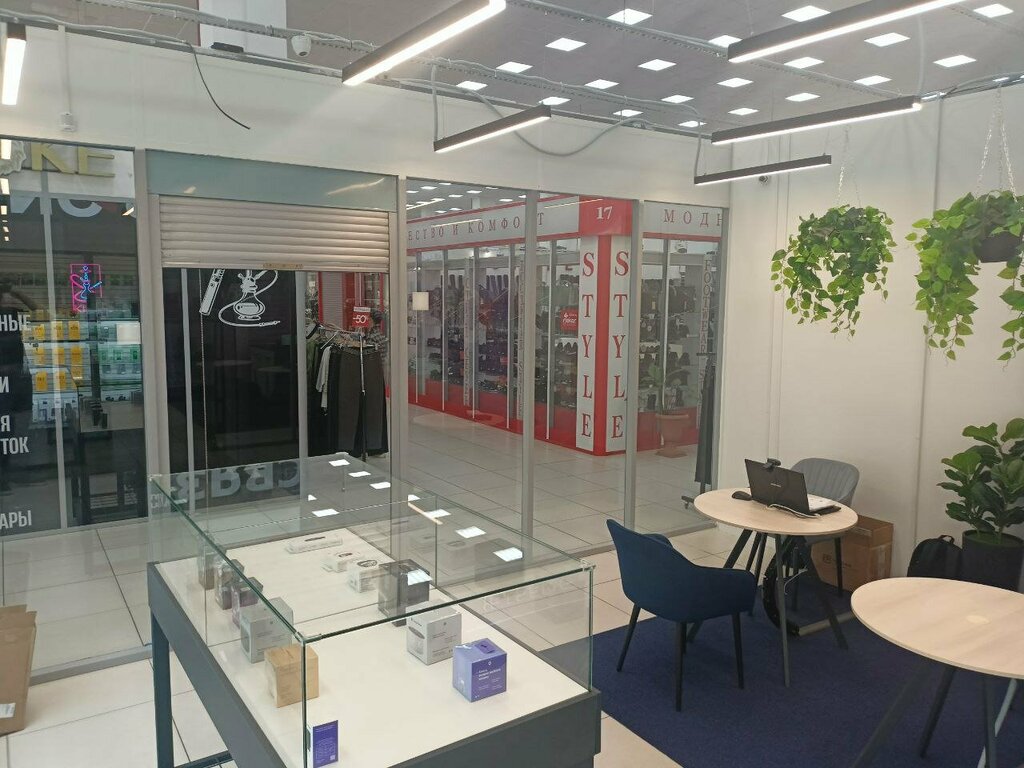 Cep telefonu ve aksesuarları satış mağazaları Связь. On, Nadym, foto