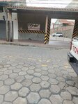 Daher Parqueo (Santa Cruz de la Sierra, Distrito Municipal 11, Subdistrito CIV, Colón), otopark alanı  Santa‑Krus'tan