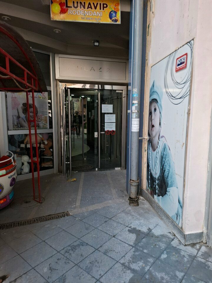Mini-market Company, Novi Sad, foto