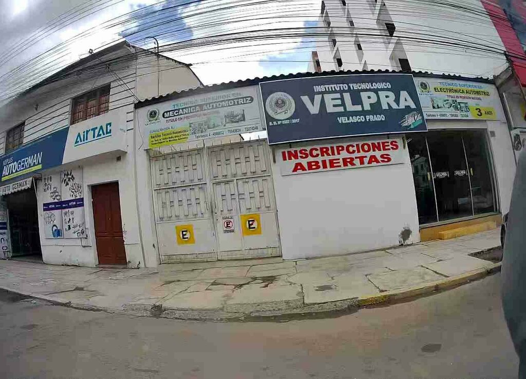 Meslek yüksekokulu Velpra Technological Institute, Cochabamba, foto