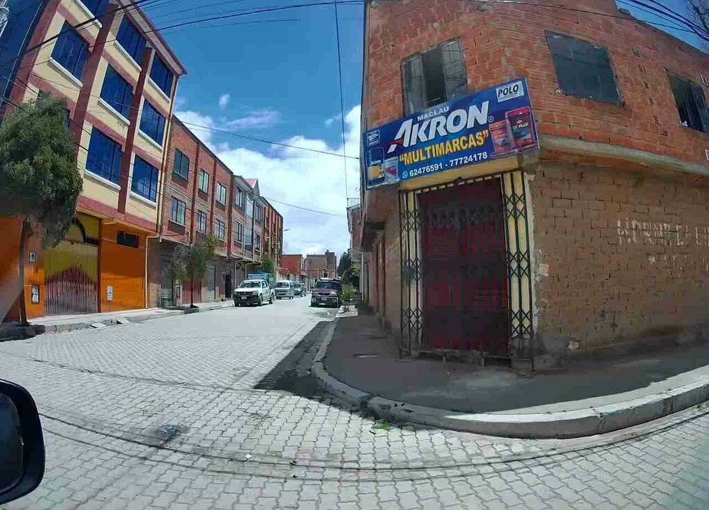 Yapı mağazası Almacen Akron Maclau, El Alto, foto