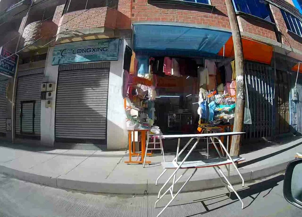 Giyim mağazası Clothing Sales Point, El Alto, foto