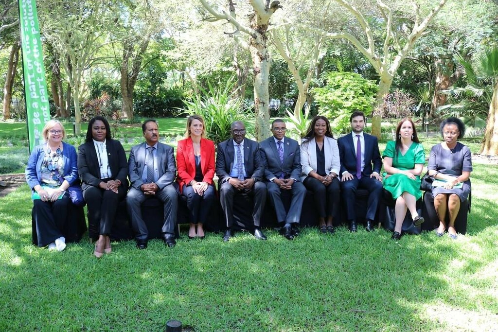 Sivil toplum kuruluşları Indaba Agricultural Policy Research Institute, Lusaka, foto