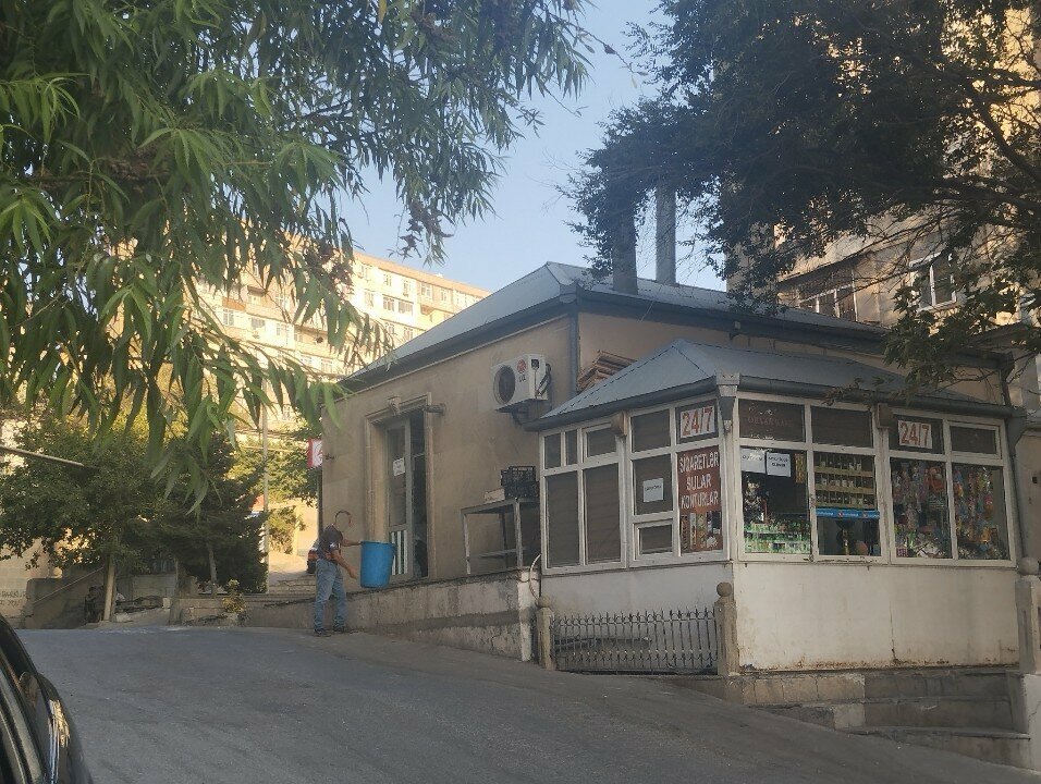 Bar Orkhan, Bakü, foto