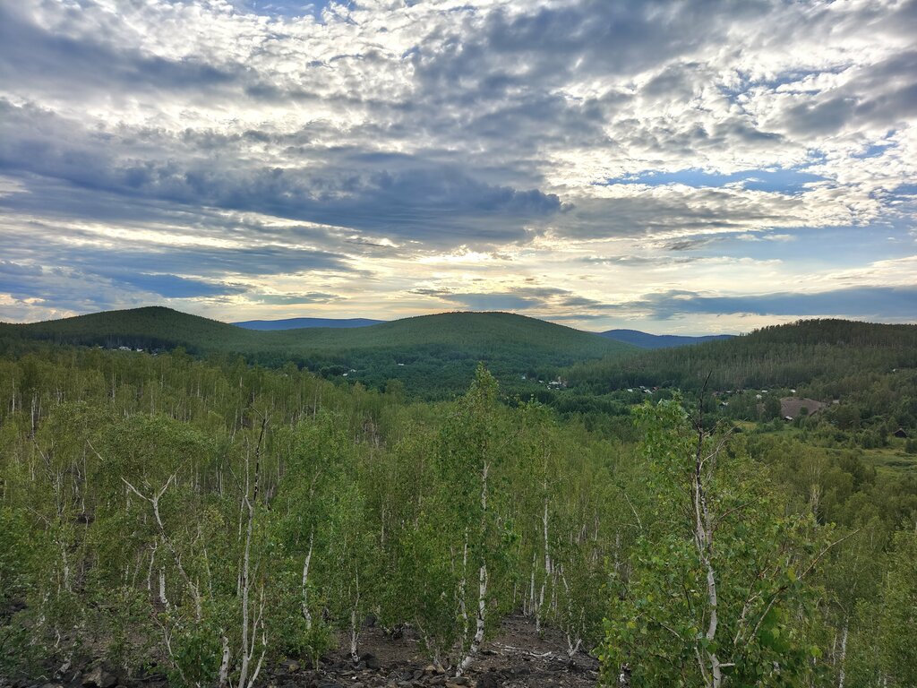 Dağ zirvesi Гора 390 метров, Karabaş, foto