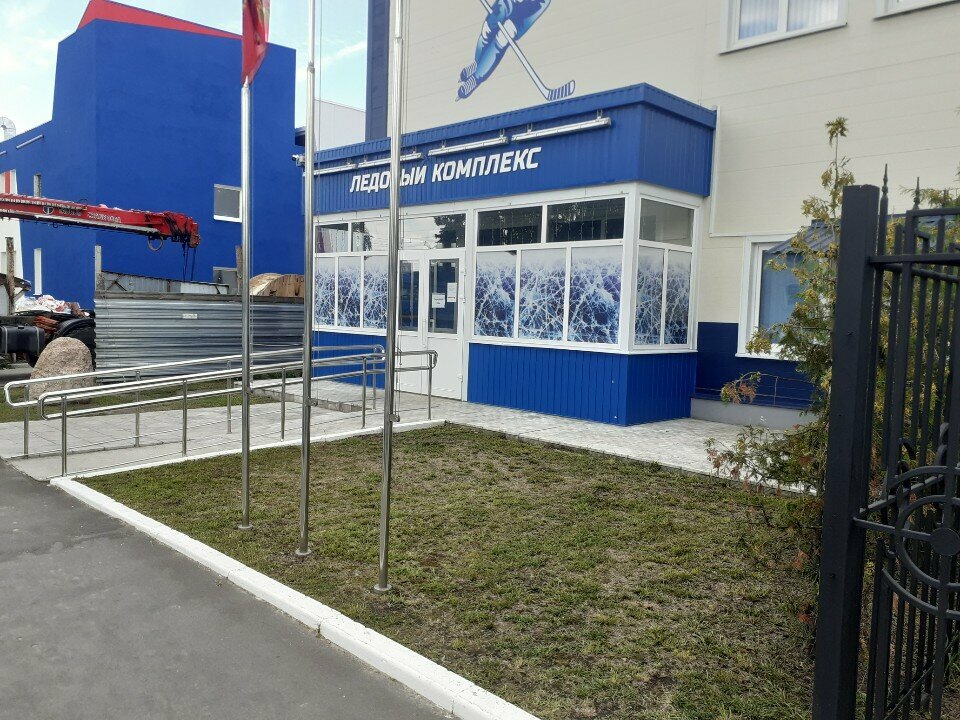 Çok amaçlı spor tesisleri Дворец единоборств, Briansk, foto