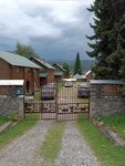 Усадьба Чагат (Телецкая улица No:8, село Артыбаш), otel  Altay Cumhuriyeti'nden