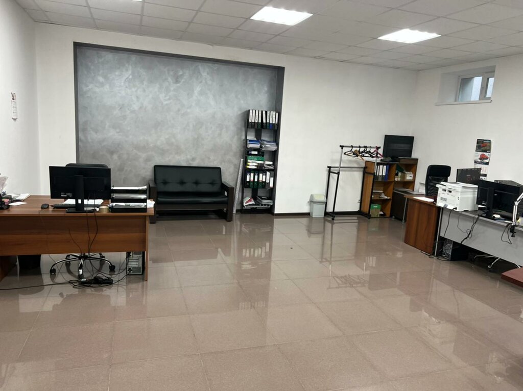 Otopark ve tamirhaneler Автотрейд, Hantı‑Mansi, foto