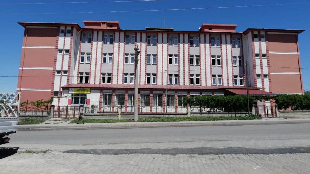 Lise Abdülhakim Ayten Anadolu İmam Hatip Lisesi, Siirt, foto