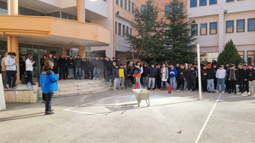 Meslek kursu Özkan Erdek Mesleki Eğitim Merkezi, Ankara, foto