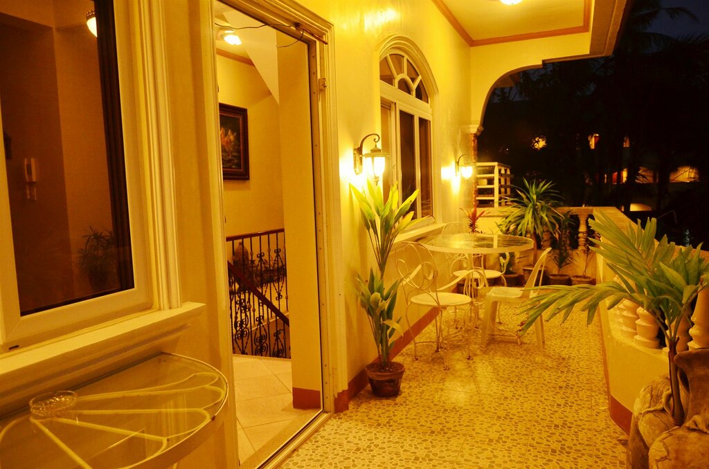 Otel Casa D' Estrella Apartelle Vaccinated Staff, , foto