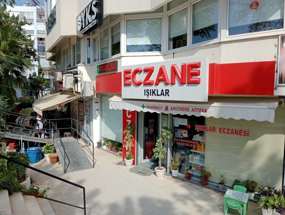 Eczaneler Işıklar Eczanesi, Antalya, foto