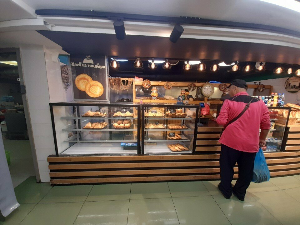 Ekmek fırını Хлеб из тандыра, Moskova, foto