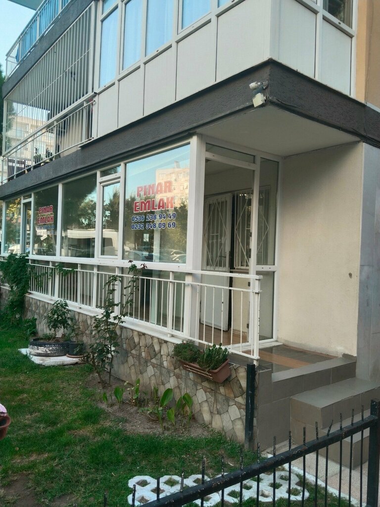Emlak ofisi Pınar Emlak, İzmir, foto