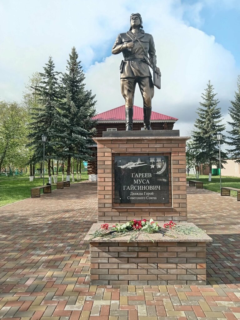 Anıt, heykel М. Гареев, Başkurdistan, foto