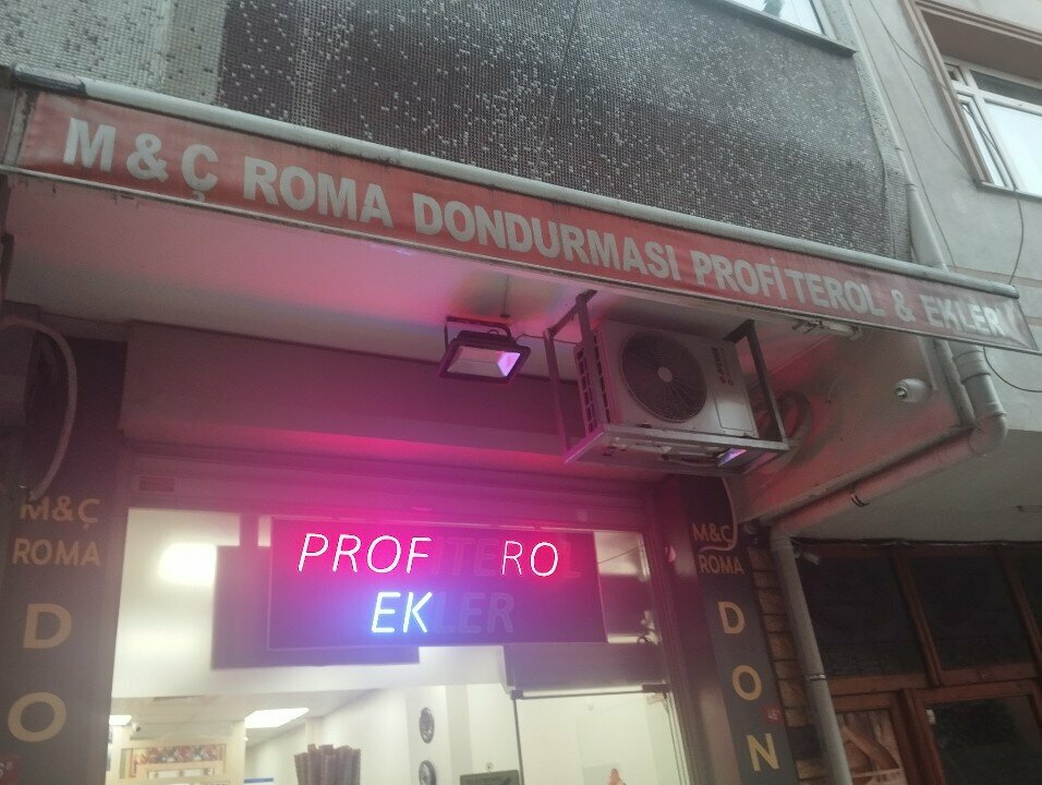 Dondurmacılar M & Ç Roma Dondurması Profiterol & Ekler, İstanbul, foto