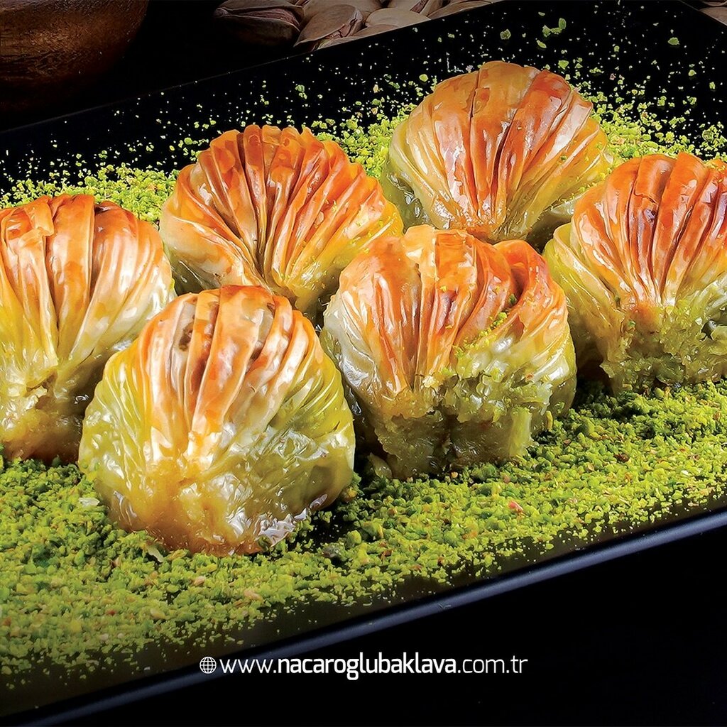 Kafe Nacaroğlu Baklava Künefe Katmer, Atakum, foto