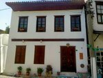 Şairistanbul Sanatevi (Muğla, Menteşe, Saburhane Sok., 19), sanat atölyeleri  Menteşe'den