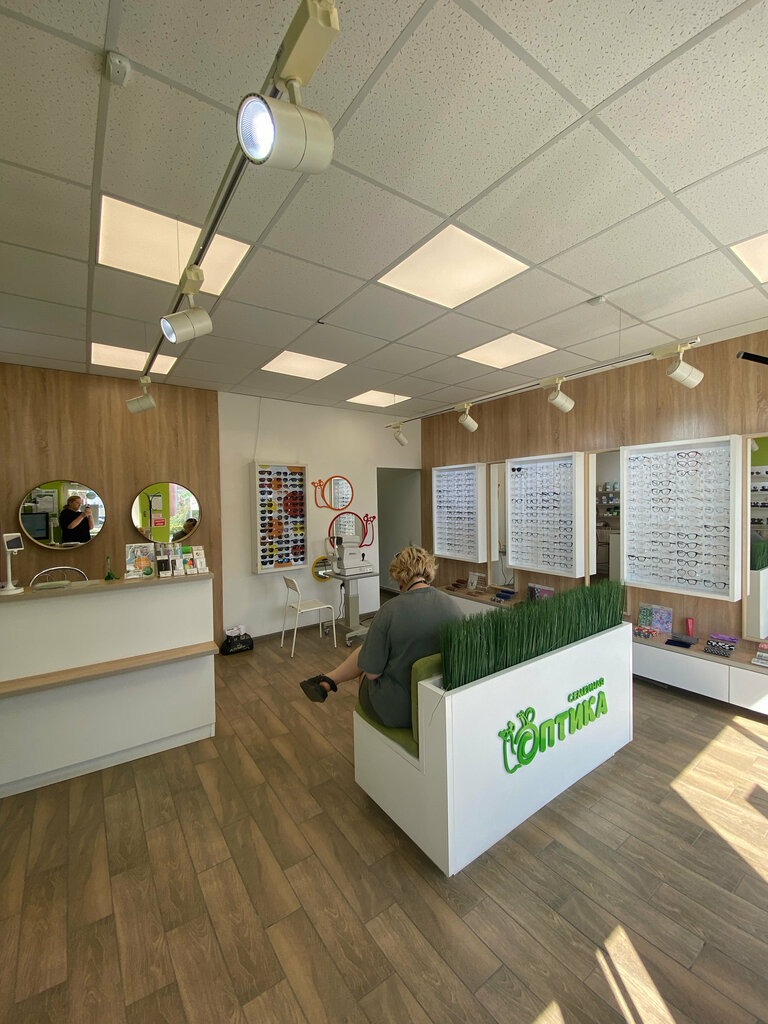 Optik Semejnaya Optika, Livny, foto