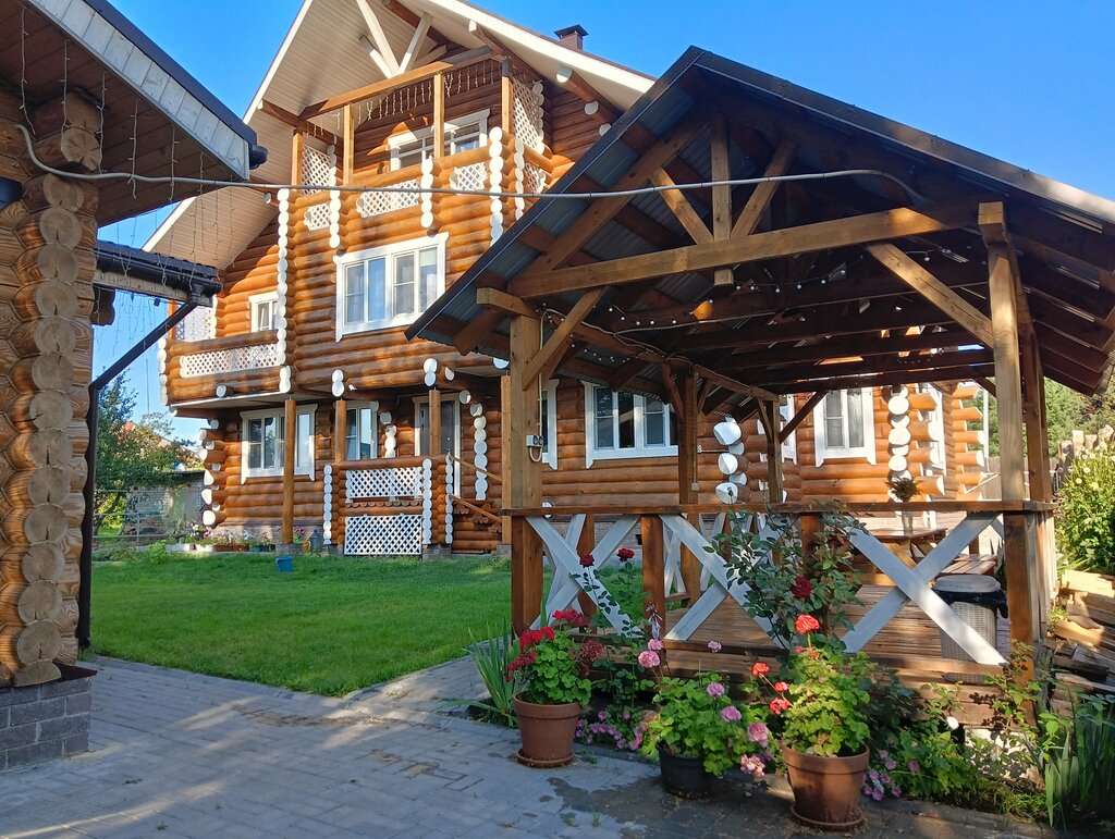 Konuk evi V gostyah u skazki, Nijegorodskaya oblastı, foto