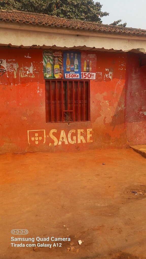Market Bar, Loanda, foto