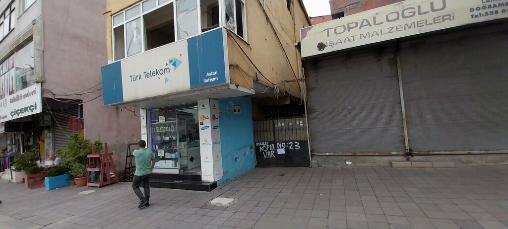 Cep telefonu aksesuarları Aslan iletişim, İstanbul, foto