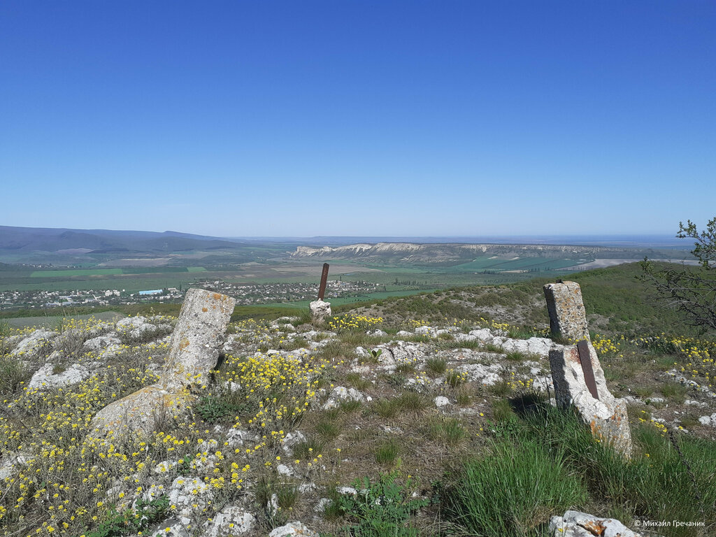 Dağ zirvesi Гора Шпиль, Kırım Cumhuriyeti, foto