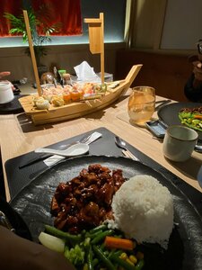 Uchi Co (COCODY LYCEE TECHNIQUE (4, 317.46 mi)  Abidjan, Côte d'Ivoire, Abidjan CI), restoran  Abican'dan
