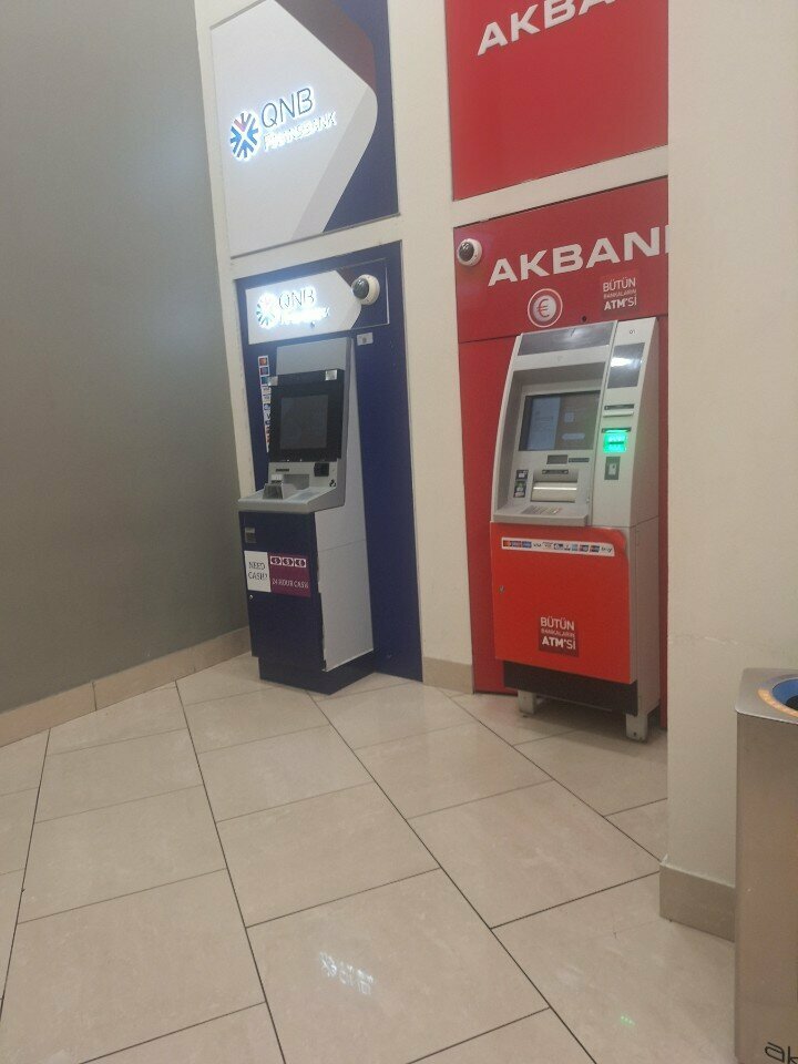 ATM'ler QNB ATM, İstanbul, foto