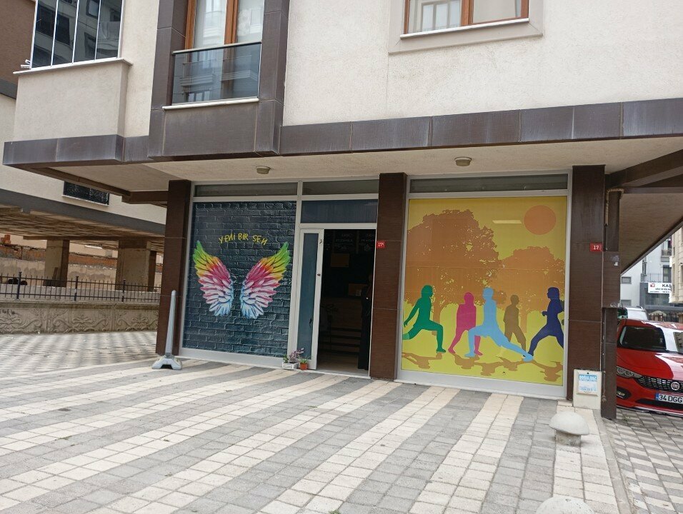 Besin takviyesi, aktariye Yeni Bir Sen Aktif Yaşam Merkezi, İstanbul, foto