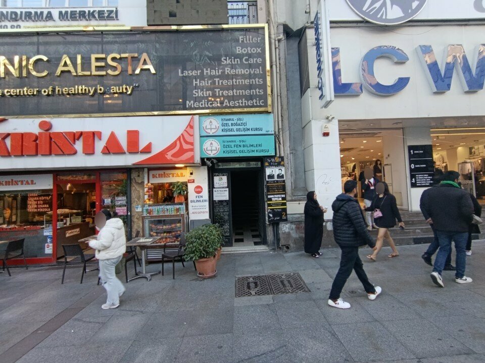 Eğitim merkezleri Boğaziçi Eğitim Merkezi, İstanbul, foto