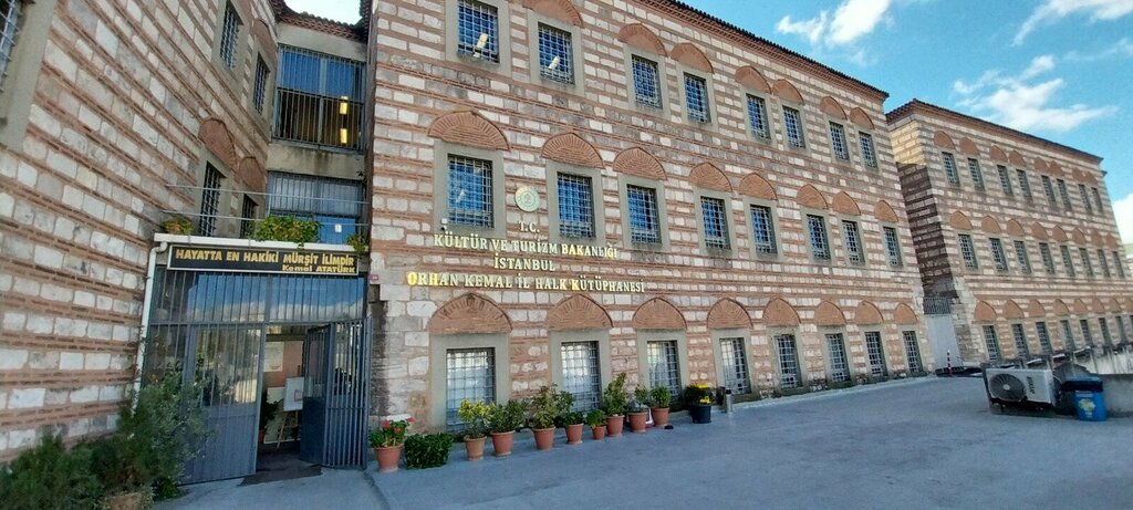 Kütüphaneler Orhan Kemal İl Halk Kütüphanesi, İstanbul, foto