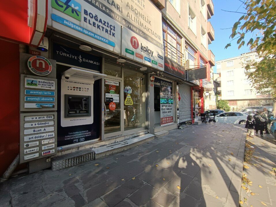 ATM'ler Türkiye İş Bankası Bankamatik, İstanbul, foto