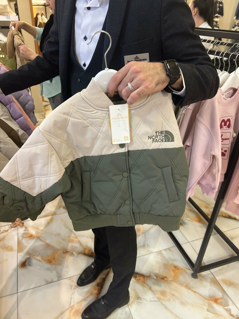 Giyim mağazası Moda trend, Bakü, foto