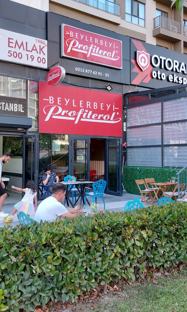 Pasta, şekerleme ve tatlı Beylerbeyi Profiterol, İstanbul, foto