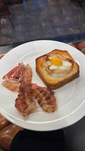 Hlebnik (Leningradskaya ulitsa No:16А, posyolok Sosnovo), ekmek fırını  Saint‑Petersburg ve Leningradskaya oblastından
