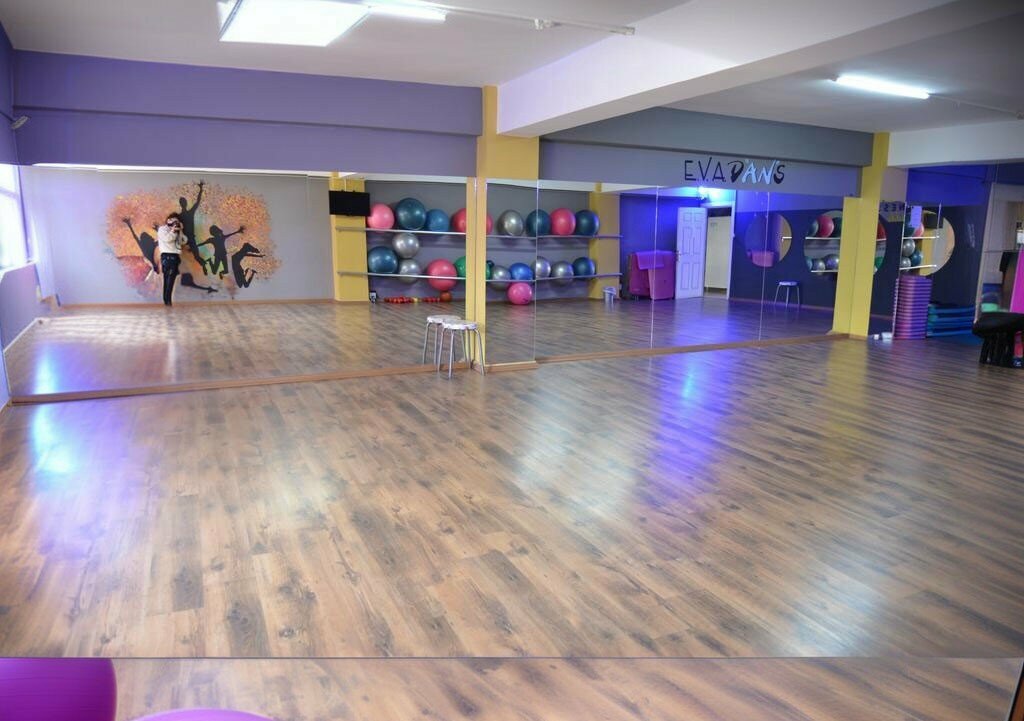 Fitness kulüpleri Gold Fitness Cadde, Mersin, foto