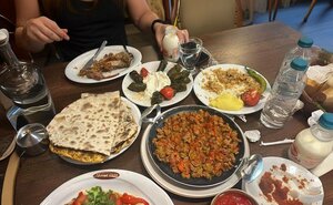 Ahmet Usta (Trabzon, Ortahisar, Uzun Sok., 50C), restoran  Ortahisar'dan