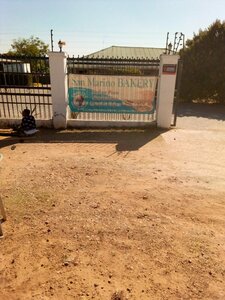 San Marino Bakery (Lusaka, Foxdale), ekmek fırını  Lusaka'dan