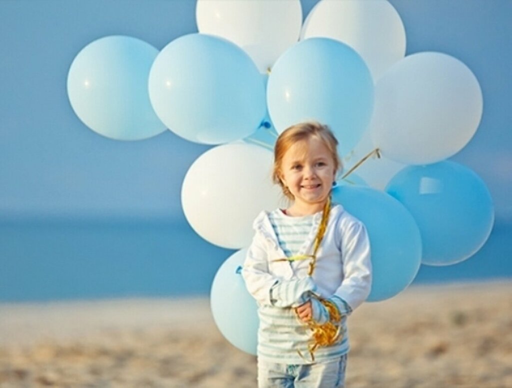Kutlama ürünleri Balloon, Yekaterinburg, foto